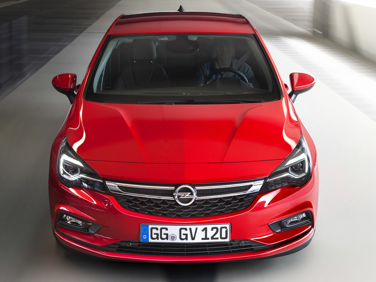 Opel Astra - zdjęcie Opel Astra V - foto